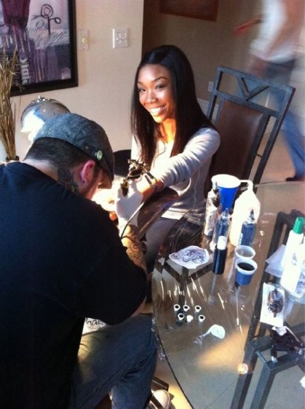(Photos) R&B Singer, Brandy Gets "Inked" - theJasmineBRAND