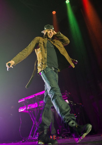 (Paris) Photos & Video Footage: Drake & J.Cole in Concert - theJasmineBRAND