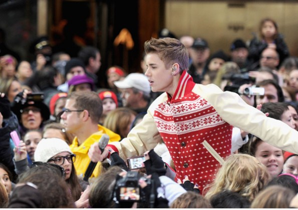 Spotted. Stalked. Scene. Justin Bieber & Usher Hit Today Show ...