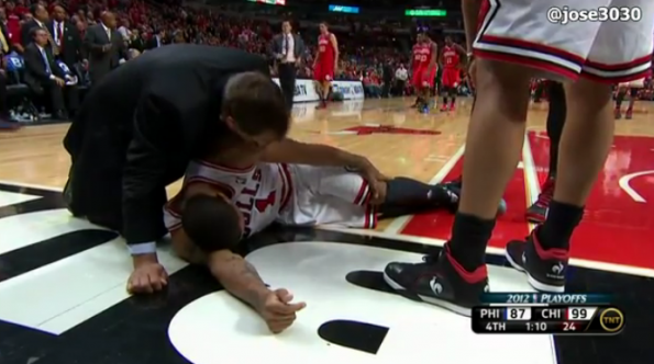 [Video] Derrick Rose Tears ACL, Jalen Rose Tweets That He Predicted ...
