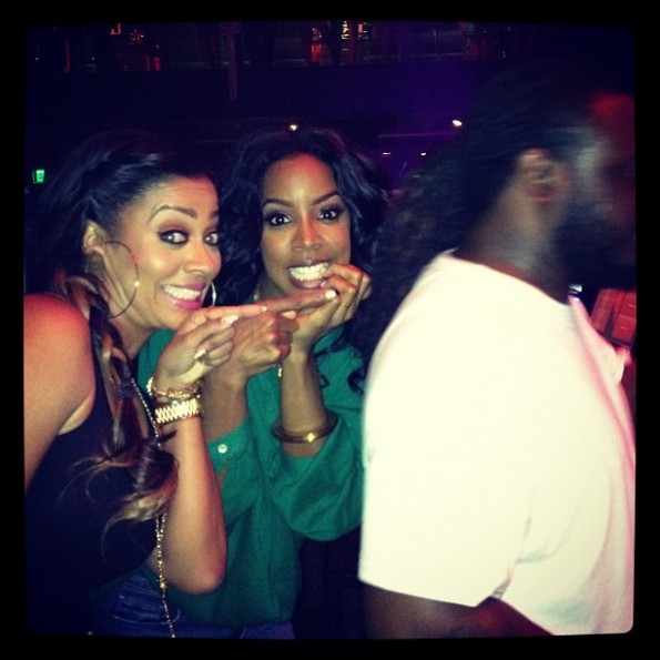 Willow Smith Skateboards, Lala & Kelly Rowland Party + Chris Brown's ...