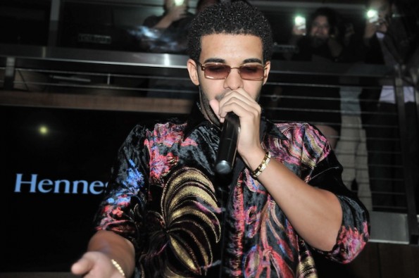 Drake Celebrates 26th Birthday, Partying & Performing At DC Nightclub ...