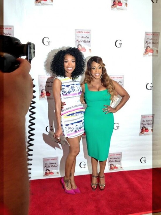 [Photos] Niecy Nash Hosts 'It's Hard to Fight Naked' Release x Jill ...