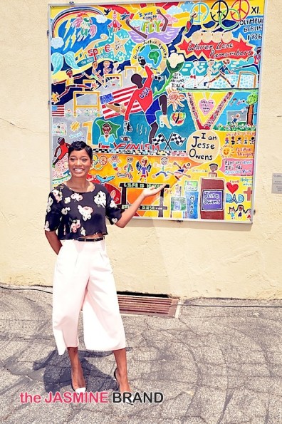 Keke Palmer Unveils the Jesse Owens Mural at Warren Lane Elementary ...