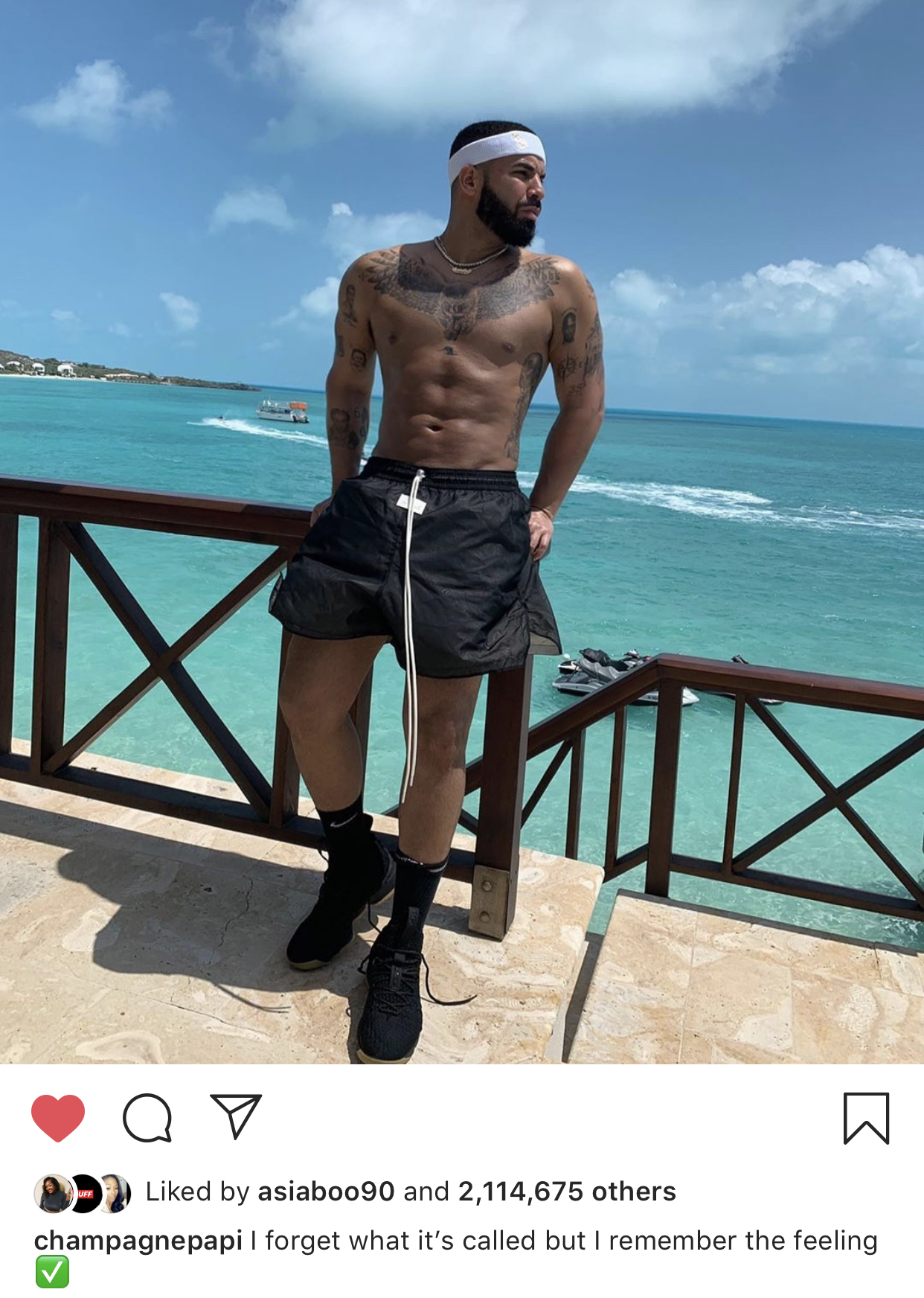 Drake Goes Shirtless, Showing Off His Summer Body [Photo] - theJasmineBRAND