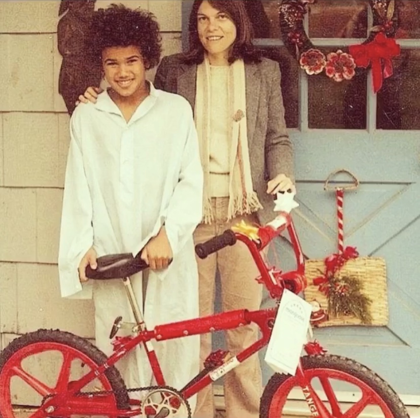 Shemar Moore Tearfully Announces His Mother's Death - theJasmineBRAND