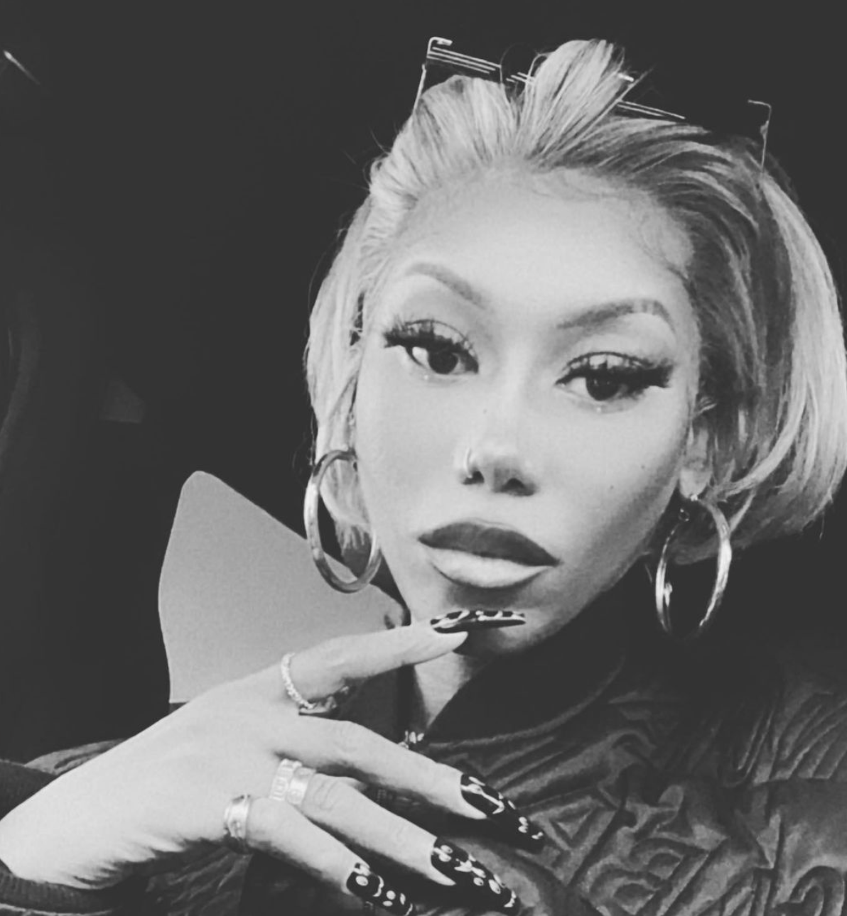 Singer Muni Long Says She Was NOT Invited To 'Hrs & Hrs' Plaque Party ...