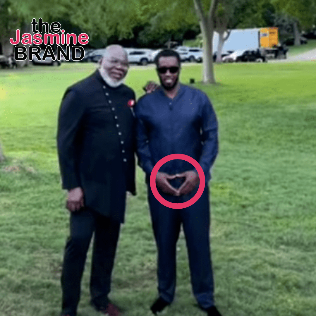 Diddy Takes Picture W TD Jakes At Bishop s Birthday Celebration