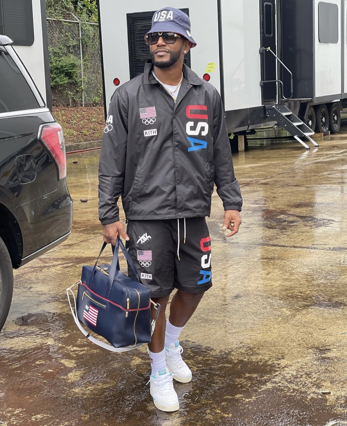 Cam’ron Sued for Using Famous Pink Fur Photo of Himself On Merch w/o ...