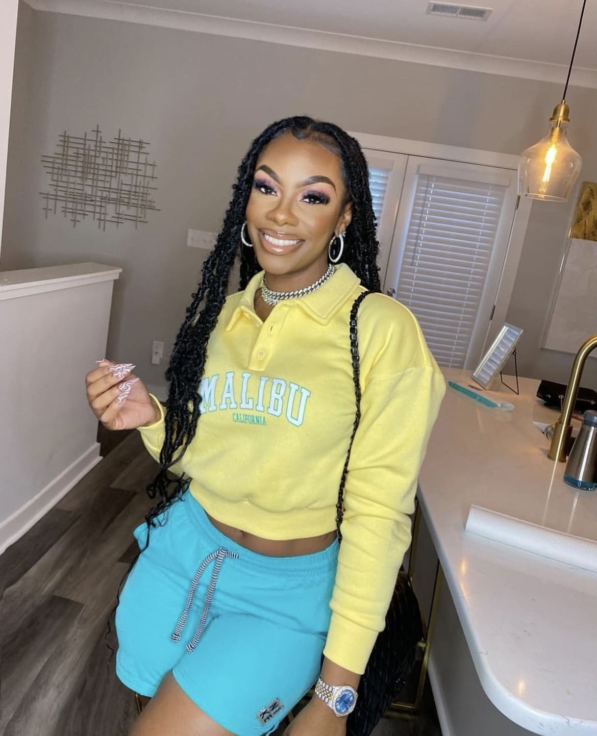 Jess Hilarious Regrets Joking About Chadwick Boseman's Appearance ...
