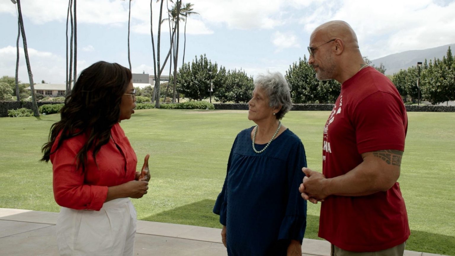 Oprah Winfrey & Dwayne 'The Rock' Johnson Donate $10 Million To Launch Maui Wildfire Relief Fund ...
