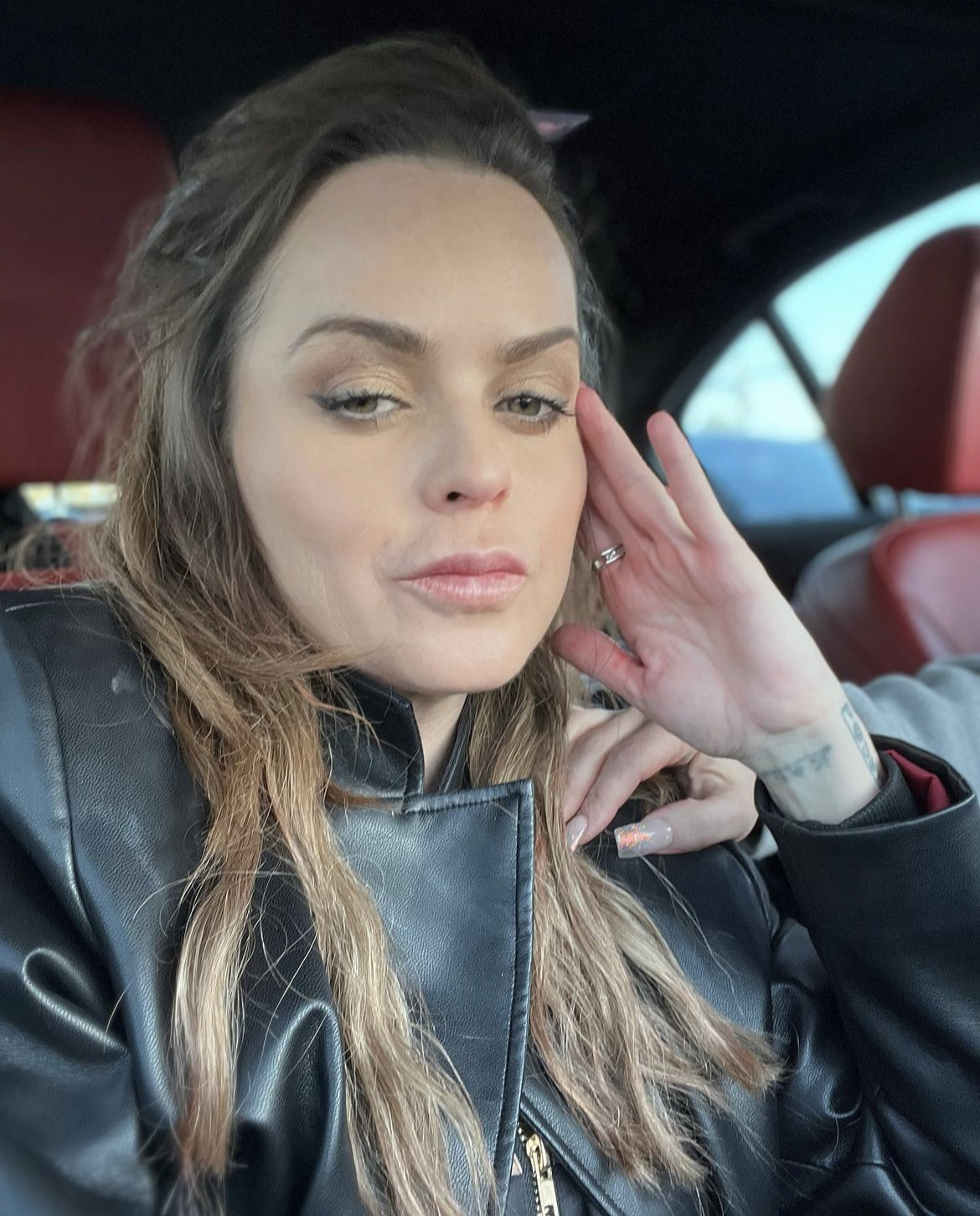 Update: 'Orange Is The New Black' Actress Taryn Manning Issues Apology For Revealing Affair w ...