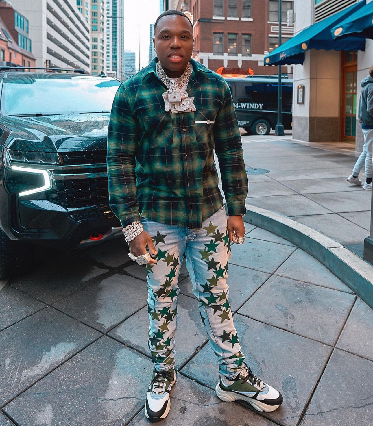 Chicago Rapper Bandman Kevo Appears To Offer Money In Exchange For ...