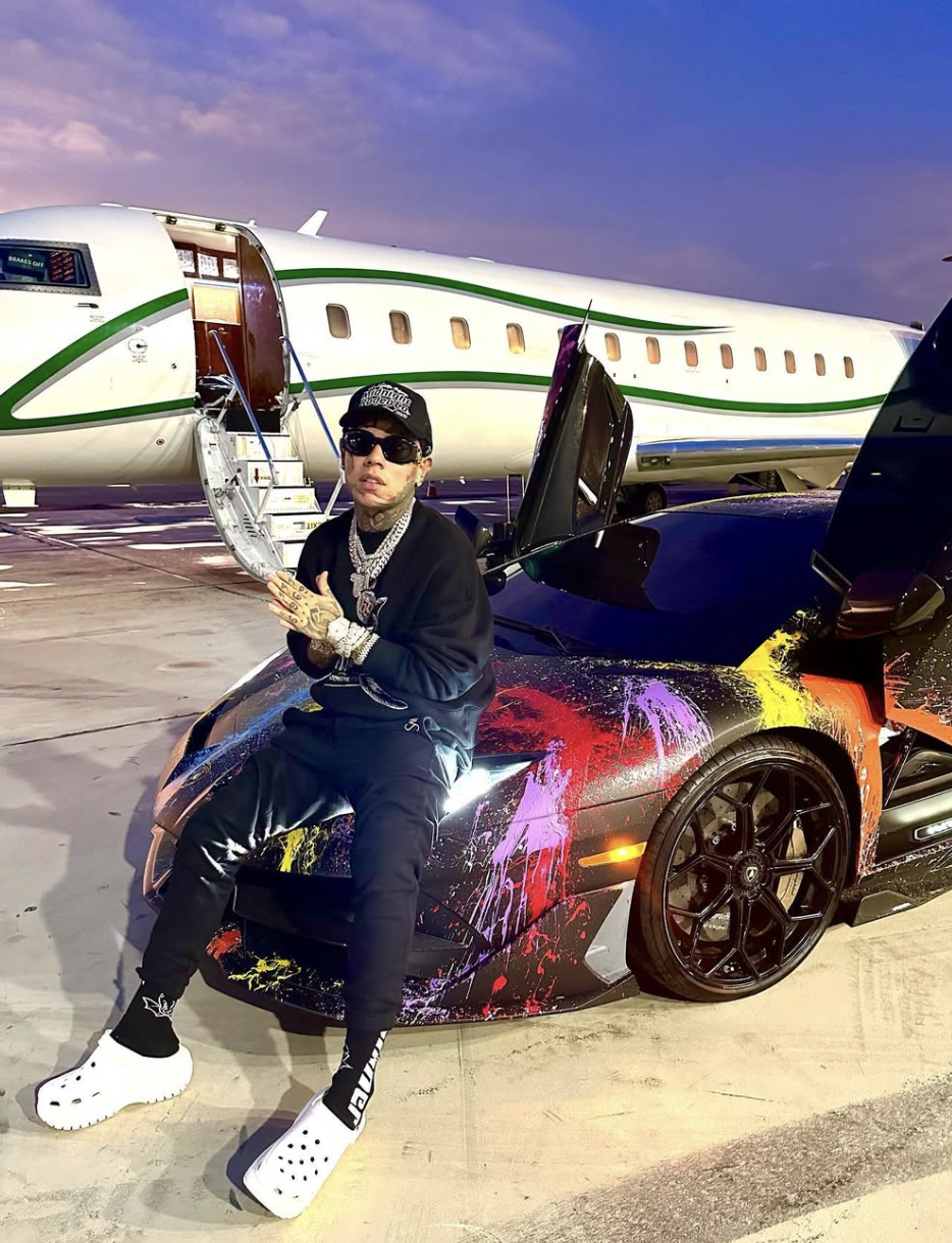 6ix9ine Pleads Not Guilty After Raid Uncovers MDMA, Coc@ine Residue & G ...